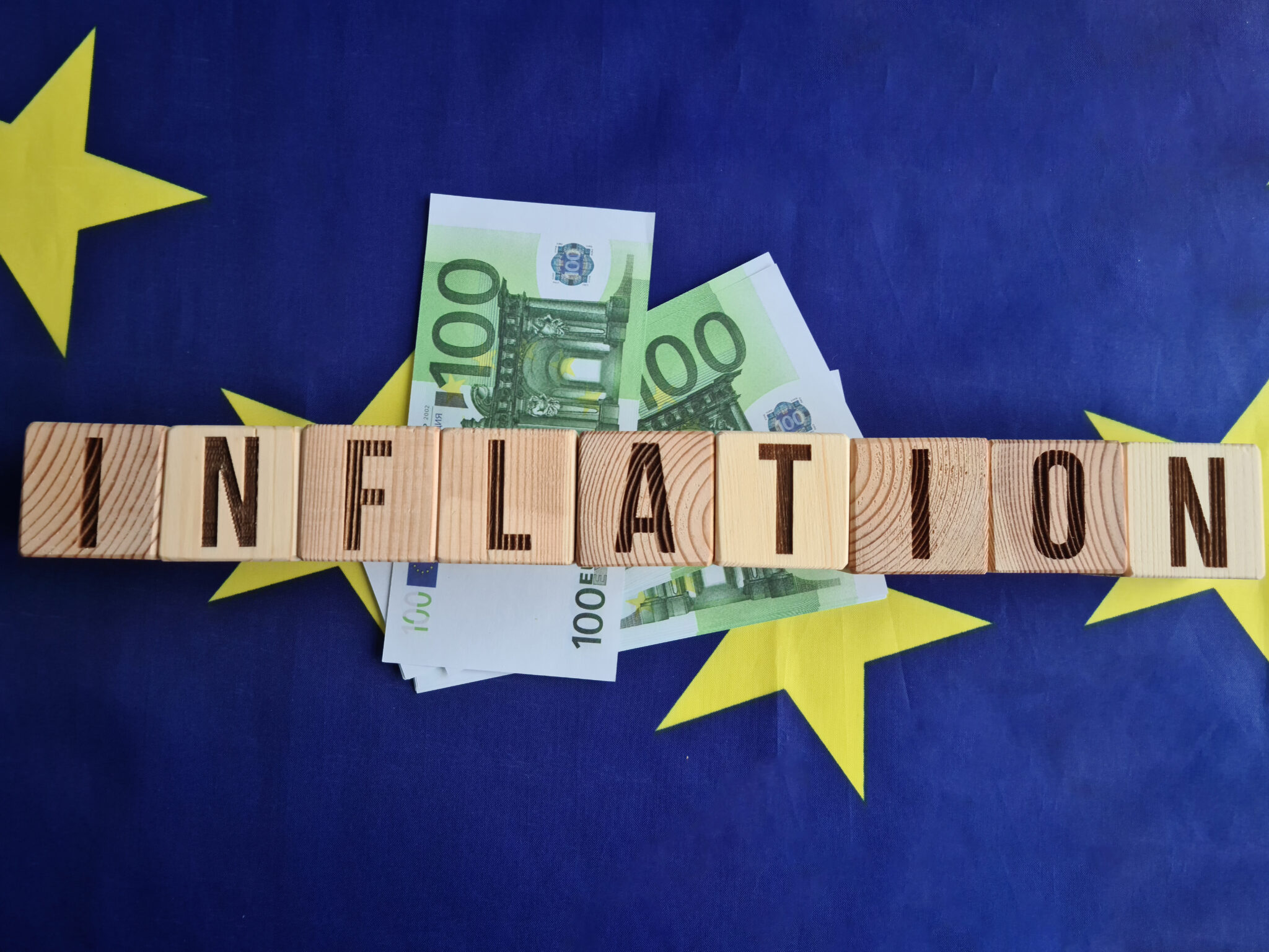 4 reasons why the best way to fight inflation is investing.